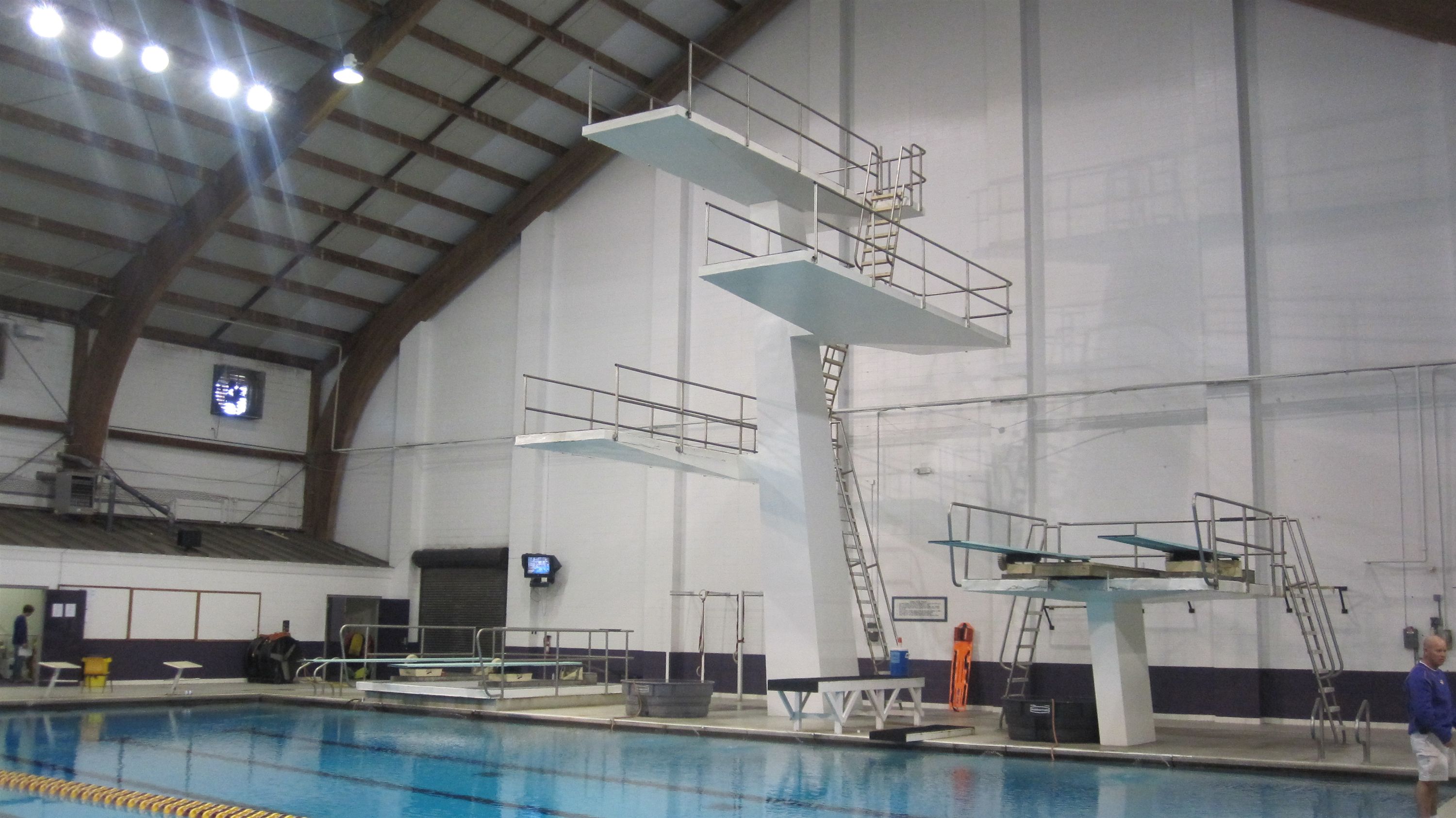 Locations Hub - LSU Swimming Pool